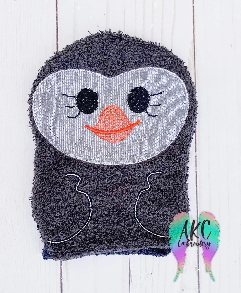 ITH cute penguin washie 2023 – AKC Embroidery and Digital Designs